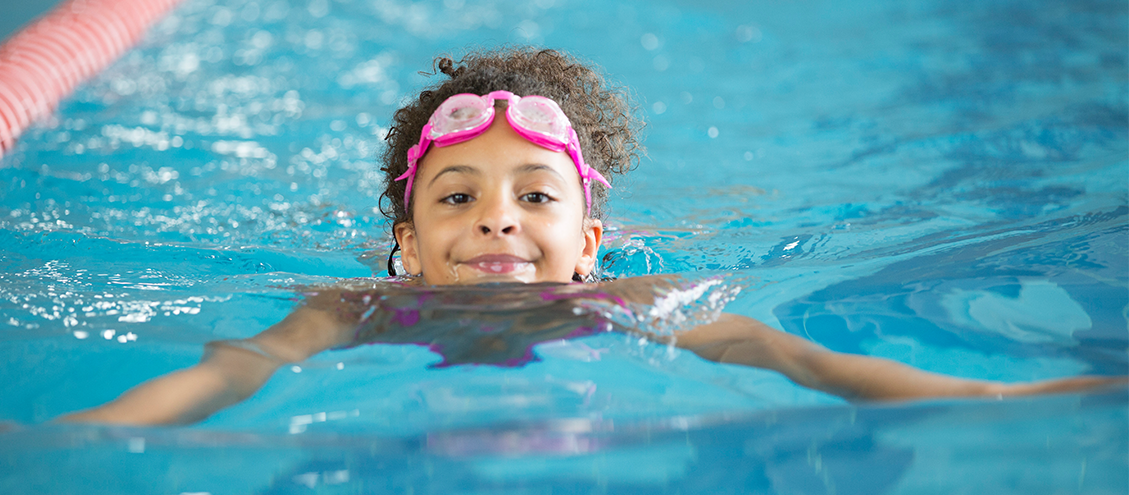 9 razones para que tu hijo aprenda a nadar - David Lloyd Clubs